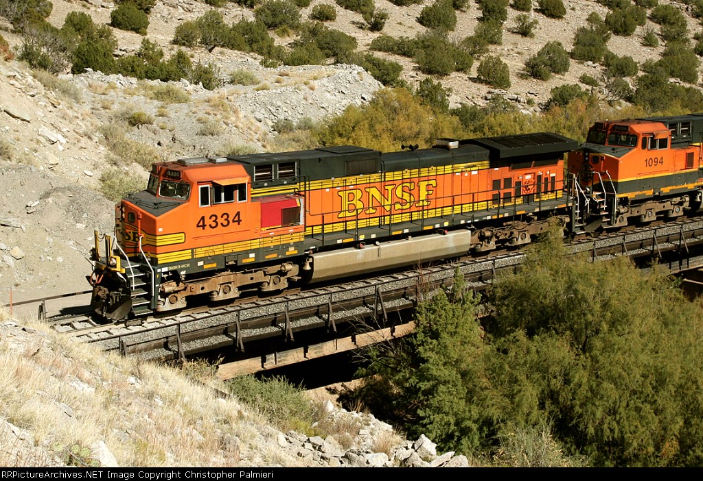 BNSF 4334